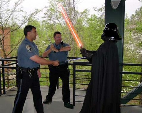 A Gallery of 25 Supremely Awesome Darth Vader Photos | TVovermind