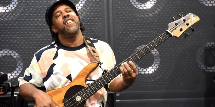 The 20 Best Rock Bassists of All-Time - TVovermind