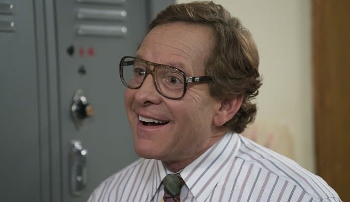 Why Steve Guttenberg is The Perfect Fit for The Goldbergs - TVovermind