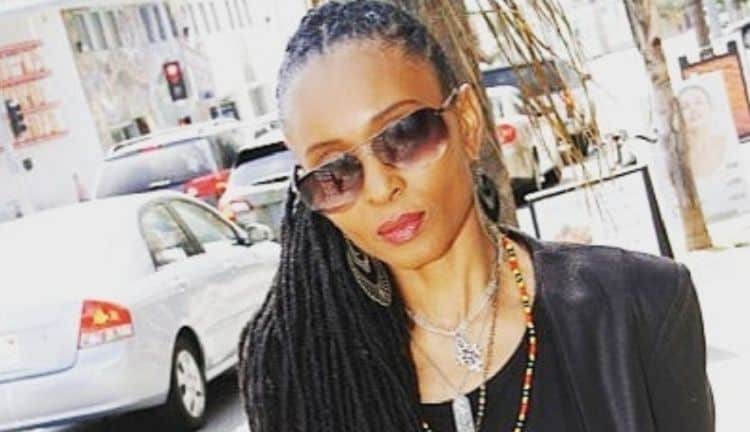 10 Things You didn’t Know about Dee Barnes - TVovermind