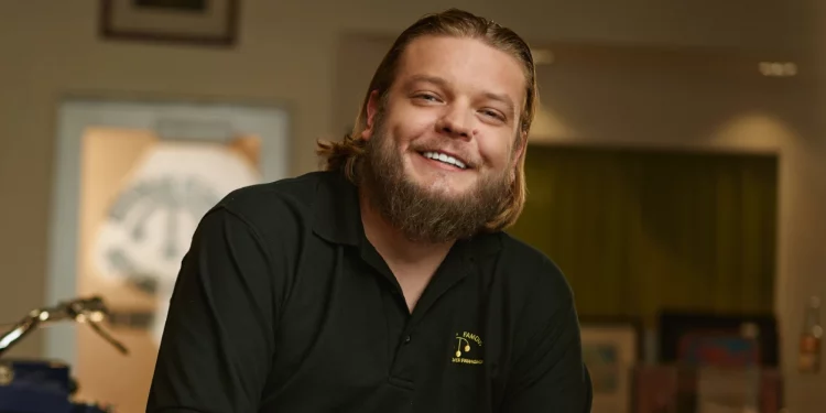 10 Things You Didn’t Know About Corey Harrison - TVovermind