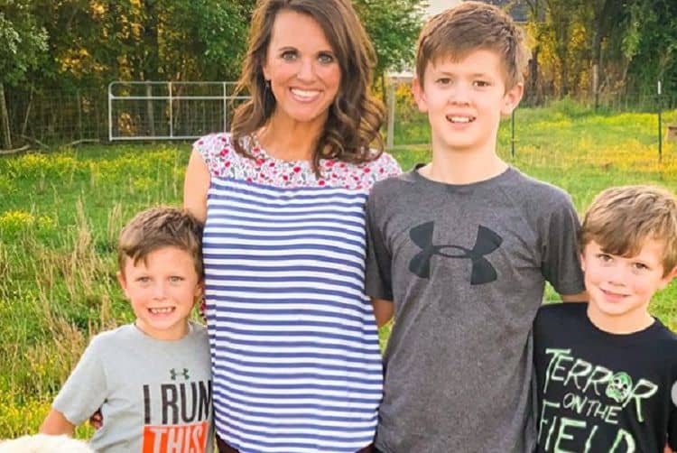 10 Things You Didn’t Know about Courtney Waldrop - TVovermind