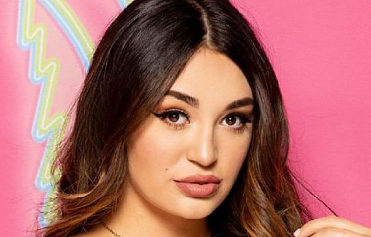 10 Things You Didn’t Know about Mercades Schell - TVovermind