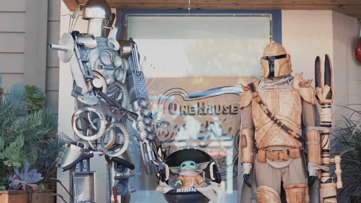 Bakery Creates Life-Sized Mandalorian Bread Statues - TVovermind