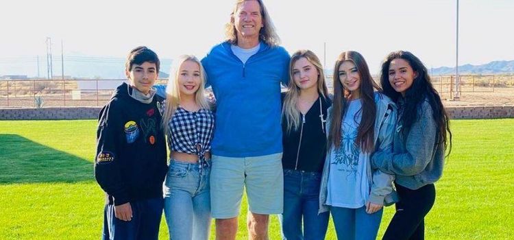 10 Things You Didn’t Know about Bill Hutchinson - TVovermind