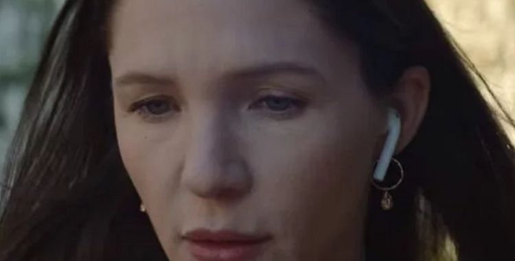 10 Things You Didn’t Know about Jessica Collins - TVovermind