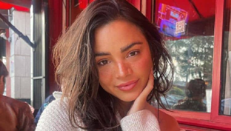 10 Things You Didn’t Know about Christine Burke - TVovermind