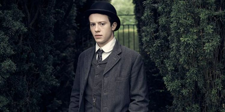 10 Things You Didn’t Know about Joseph Quinn - TVovermind