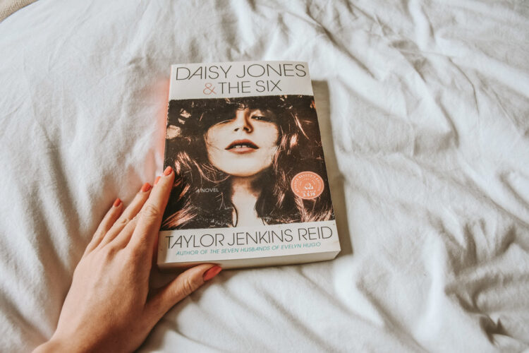 Meet The Cast Of “Daisy Jones and The Six” - TVovermind