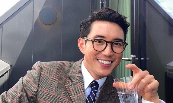 10 Things You Didn’t Know About Justin H. Min – TVovermind