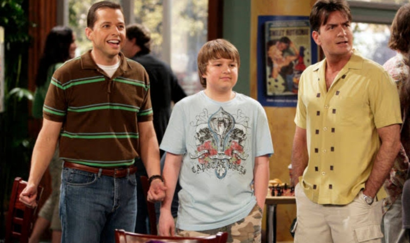 The Most Iconic Cast of Two and a Half Men Series - TVovermind