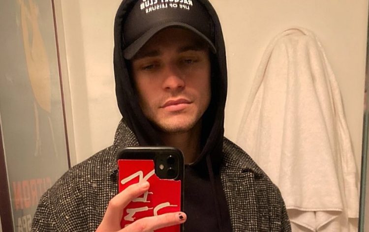 Three Important Lessons Thomas Doherty Has Learned During His Acting ...