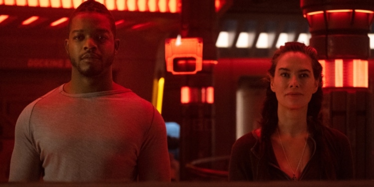 Everything You Need To Know About Lena Headey’s series, Beacon 23 ...